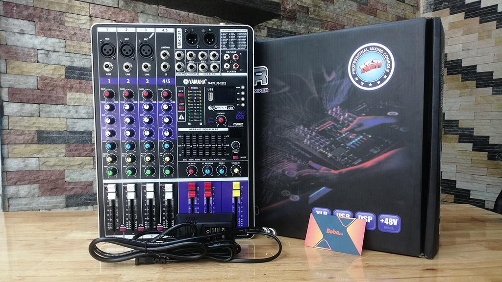 Combo mic thu âm PC- K850 và Mixer M4 Yamaha chính hãng