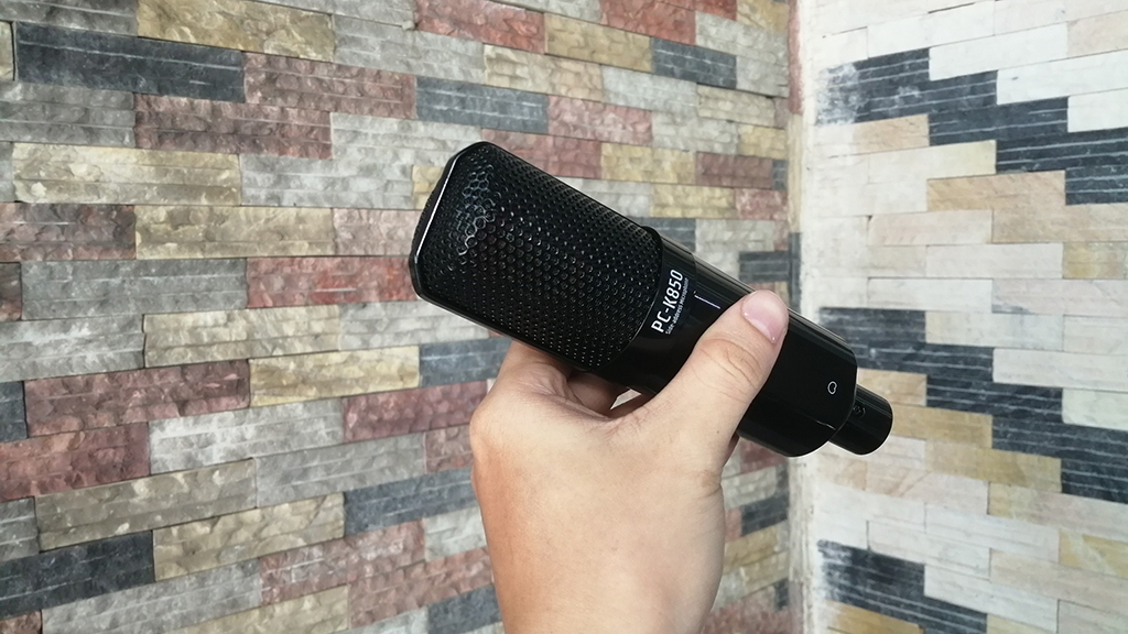 Combo mic thu âm PC- K850 và Mixer M4 Yamaha chính hãng