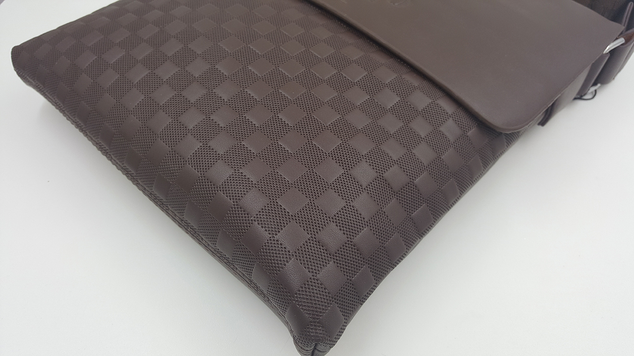 Túi đeo chéo dây da bò Polo đi mưa được No TA2435 giá rẻ tại TP HCM