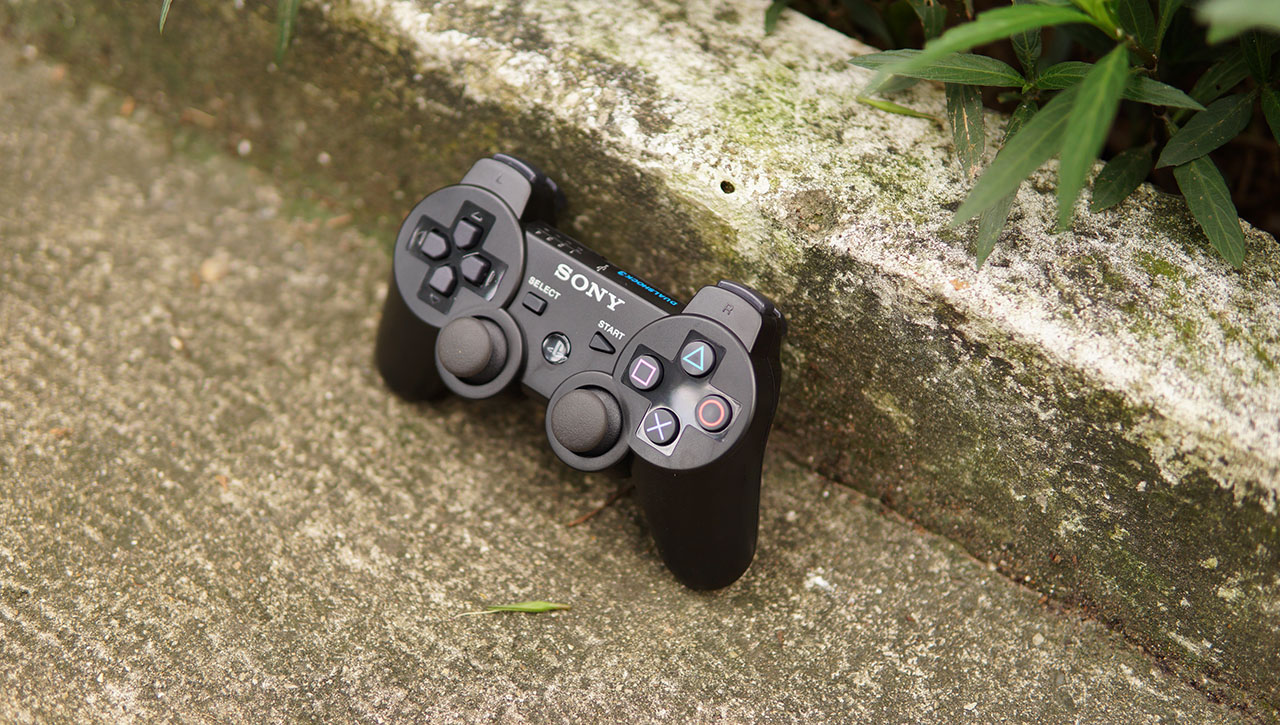 Tay cầm chơi game không dây Sony PS3/PS2 giá rẻ